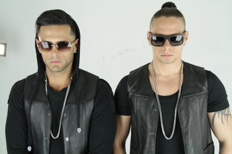 KENT Y TONY SIGUE ESCALANDO LA CARTELERA RADIAL EN ESTADOS UNIDOS Y ...