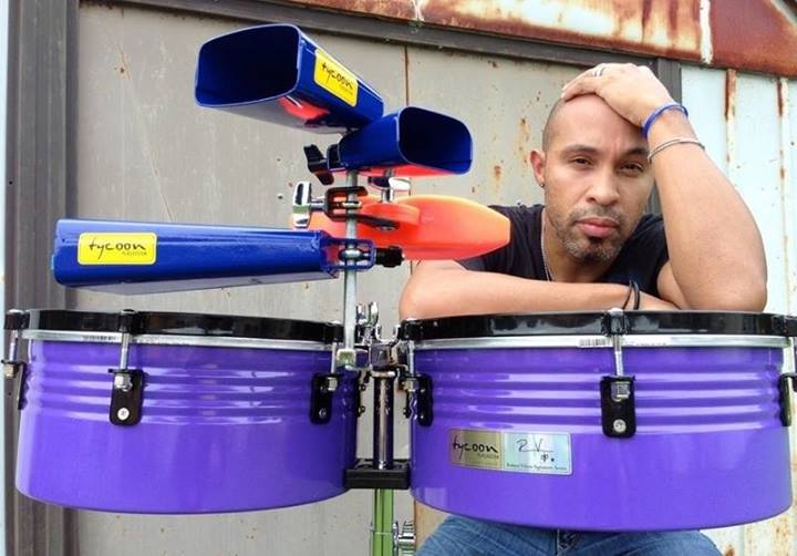Robert Vilera primer venezolano en lanzar al mercado una serie de ...