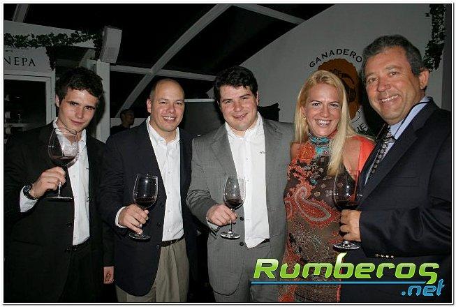 Cata de Vinos CANEPA en Ganadero Roof | Rumberos
